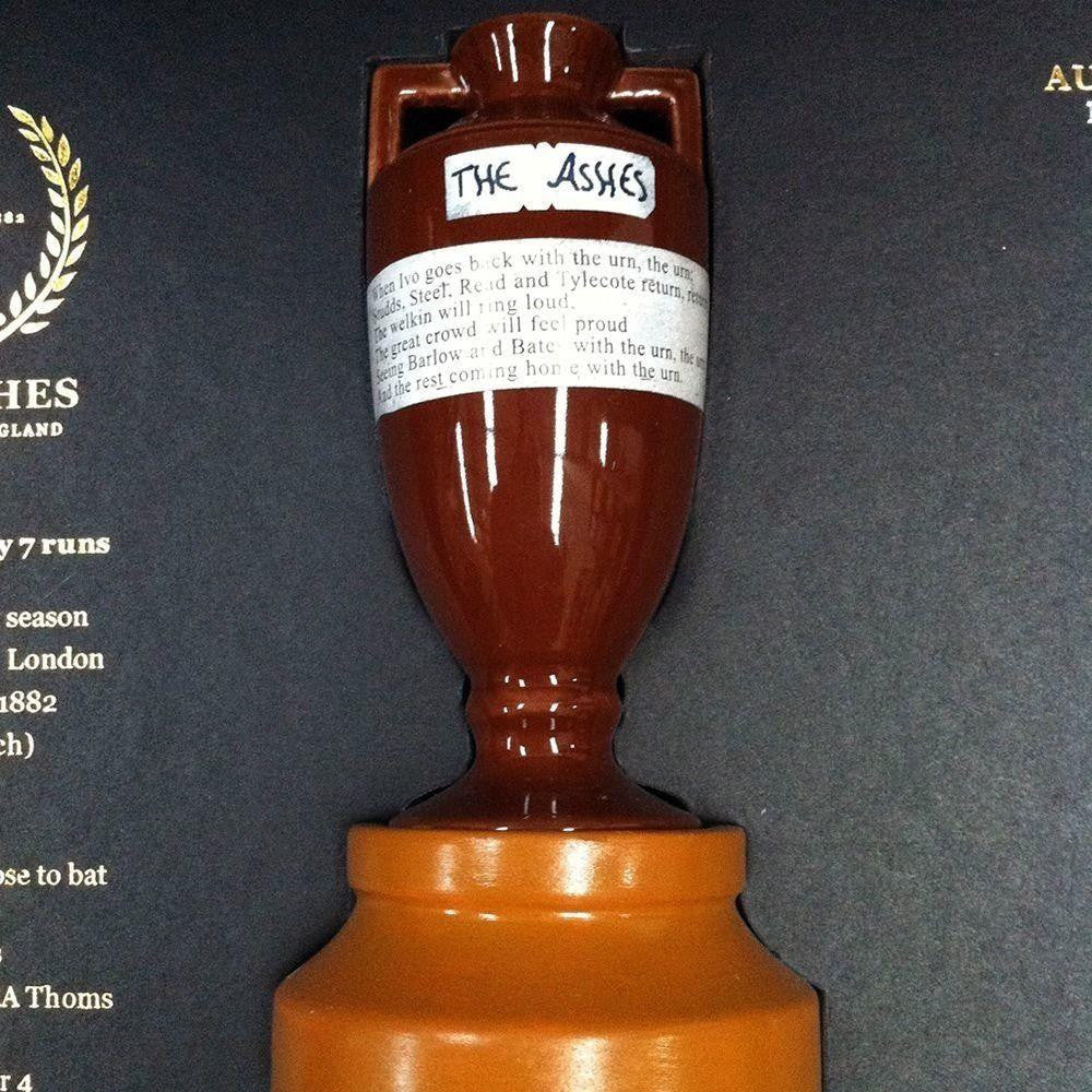 CRICKET-Ashes Replica Urn Boxed – memorabiliawarehouse